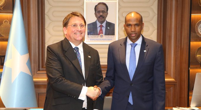 Somalia's Auditor General Reports Massive Corruption Under President ...